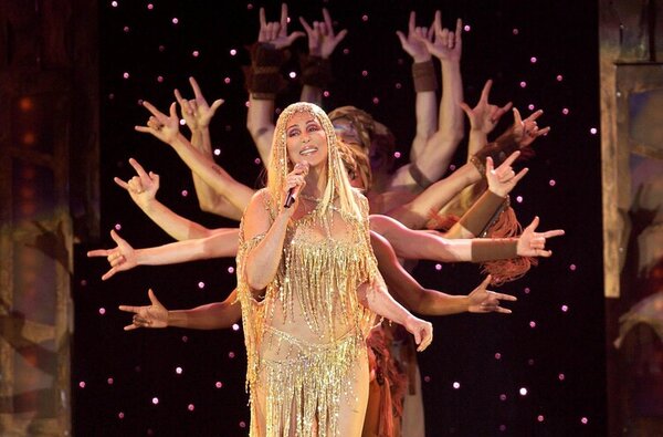 Fotografia Cher - Farewell Tour - Wembley Arena London, Yui Mok - PA ...